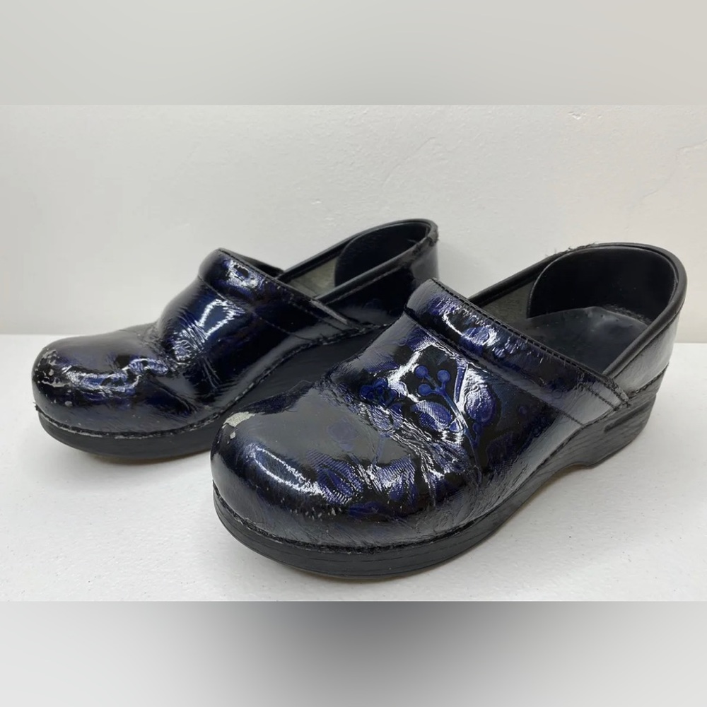 Dansko Black Blue Patent Leather Shiny Clogs Size 37 … - Gem